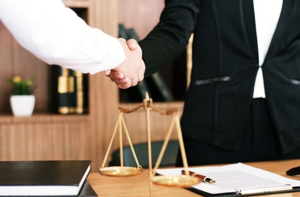 Dispute Resolution & Commercial Litigation – JT Legal LLC